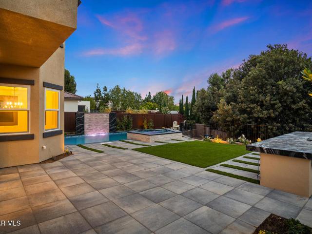295 Toyon Court