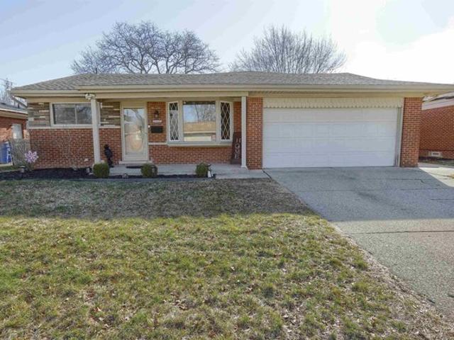 29642 Pinto Dr, Warren, MI 48093