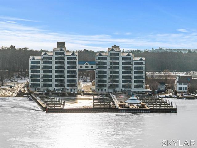 2964 Lakeshore Drive # E701
