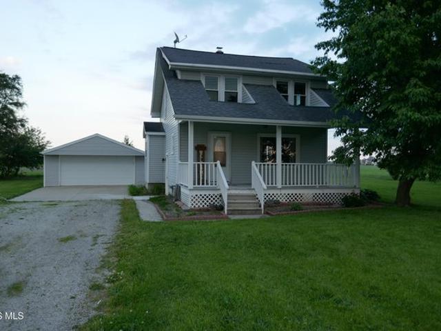 29658 Tracy Rd, Walbridge, OH 43465