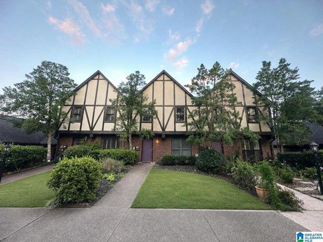 2965 Massey Rd, Vestavia Hills, AL 35216