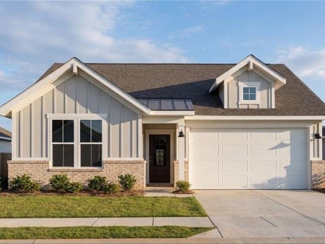 2965 Edith Ann Ln, Opelika, AL 36801