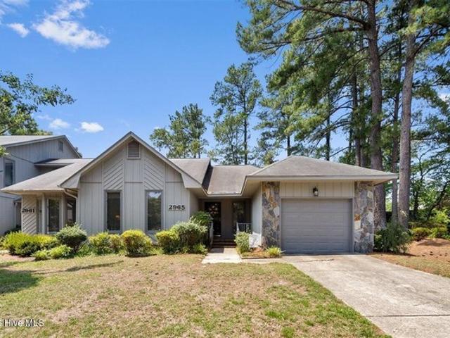 2965 Wedgeview Dr, Fayetteville, NC 28306
