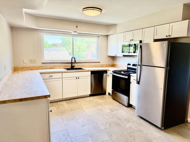 2965 Westridge Ave 2 Bedroom Apartment for Rent at 2965 Westridge Ave, Cincinnati, OH 45238 Westwood