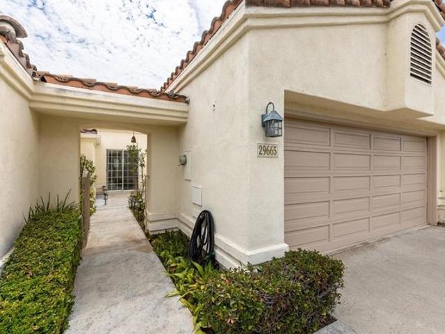 29665 Castle Creek Ln, Escondido, CA 92026