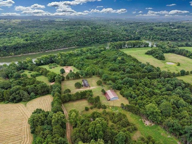 29668 Farm Road 1268, Golden, MO 65658