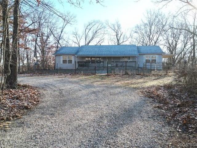 26985 Ivy Bend Rd, Stover, MO 65078