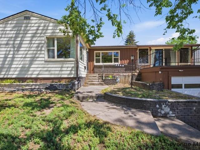 2968 Kelley Dr, Cheyenne, WY 82001