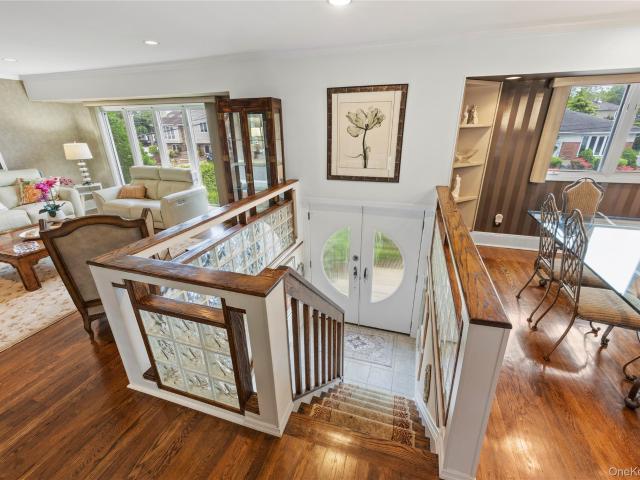 2969 Hampton Court