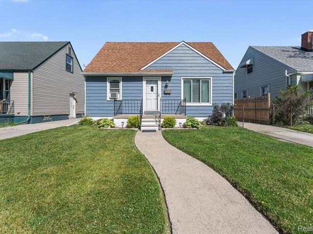 2960 Bailey Ave, Lincoln Park, MI 48146