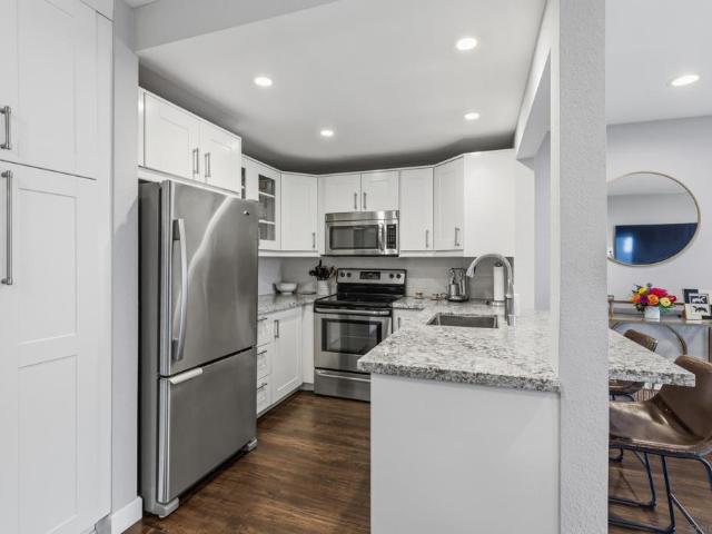 2960 Broadway 7