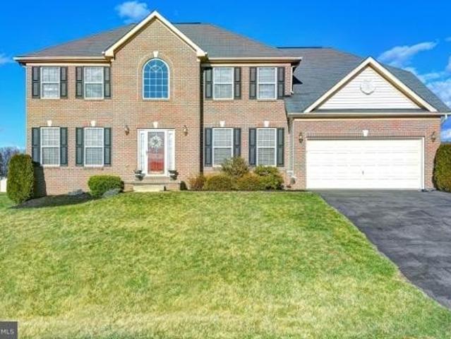 2960 Constellation Dr, Chambersburg, PA 17202