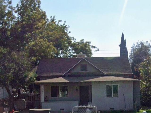 2960 E Illinois Ave, Fresno, CA 93701