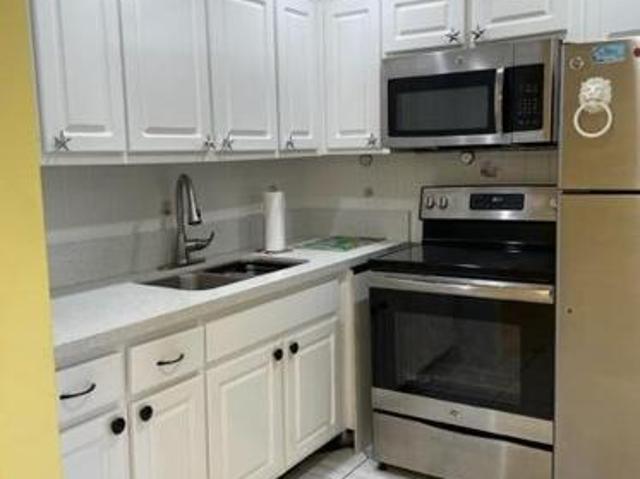 2960 Lake Osborne Dr #107, Lake Worth Beach, FL 33461