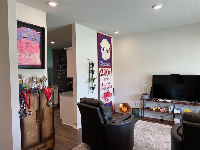 2960 W McLaren Drive