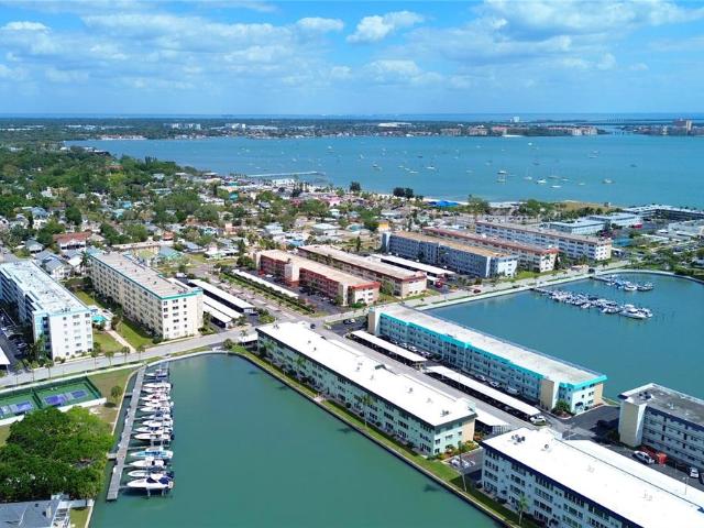 2960 59th St S, Unit 210, Gulfport, FL 33707 | MLS #TB8494