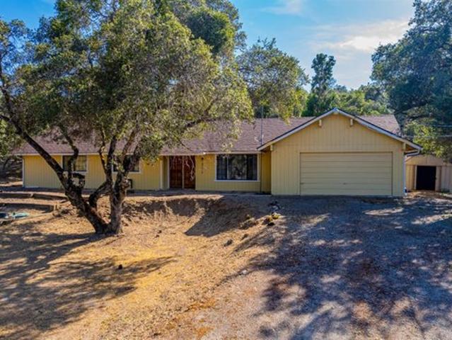 29610 Kit Carson Ct, Coarsegold, CA 93614