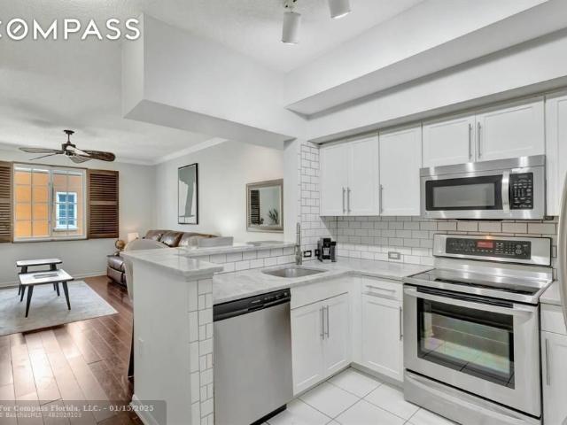 2961 NE 185th St 1610, Aventura, FL