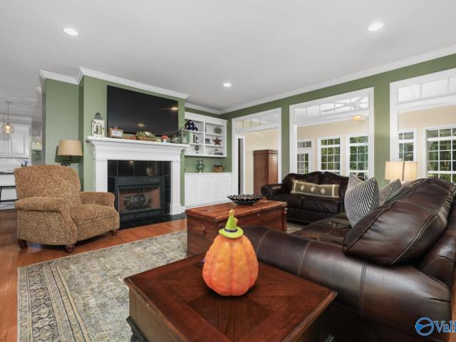 2961 Hobbs Island Road SE