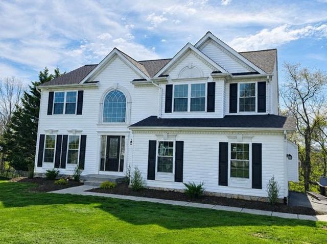 2963 Rexwood Dr, Glen Rock, PA 17327