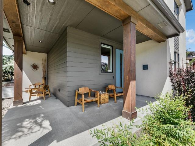 2963 S Old Hickory Way