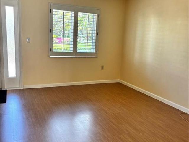296 4th Ave S, Unit 296, Naples, FL 34102 | MLS #226013