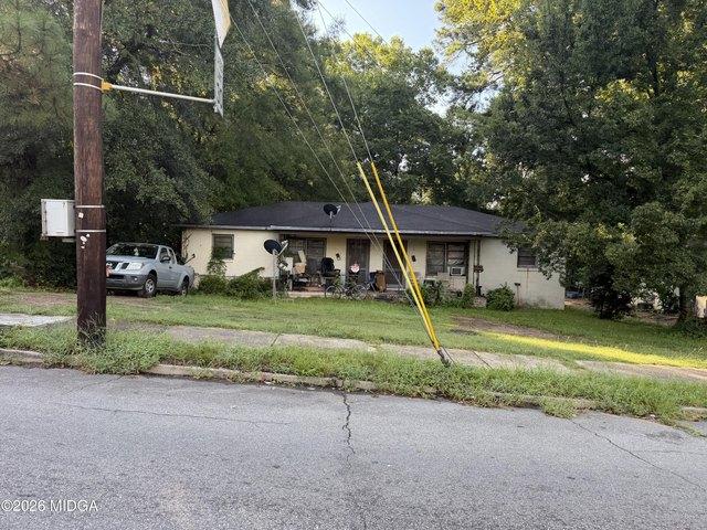 296 Clisby Pl, Macon, GA 31204