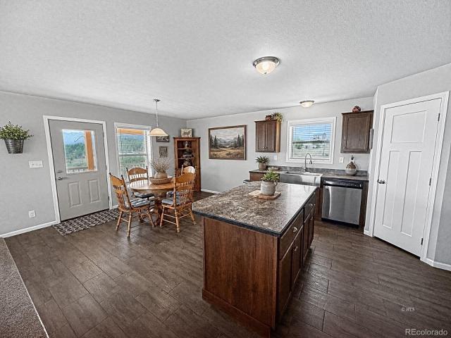 296 Arapahoe Circle