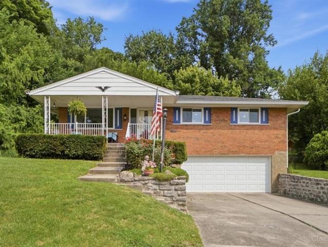 296 Beechridge Dr, Springfield Township, OH 45216