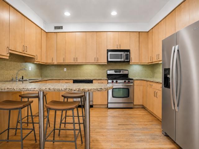 296 E 2ND Street 4H