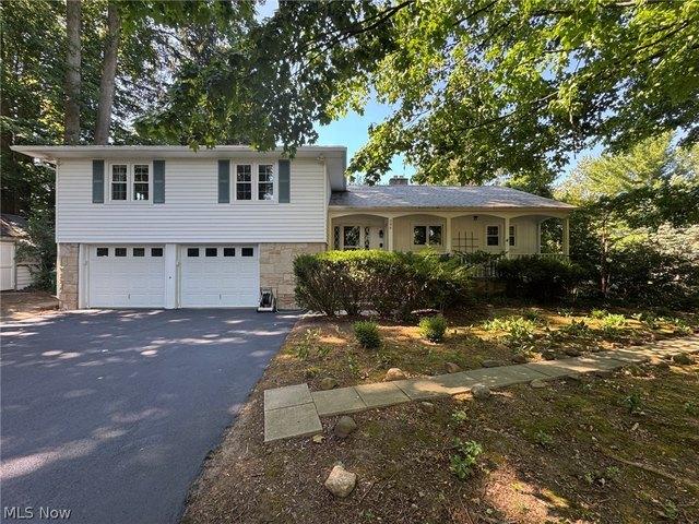 296 Fairfield Rd, Painesville, OH 44077