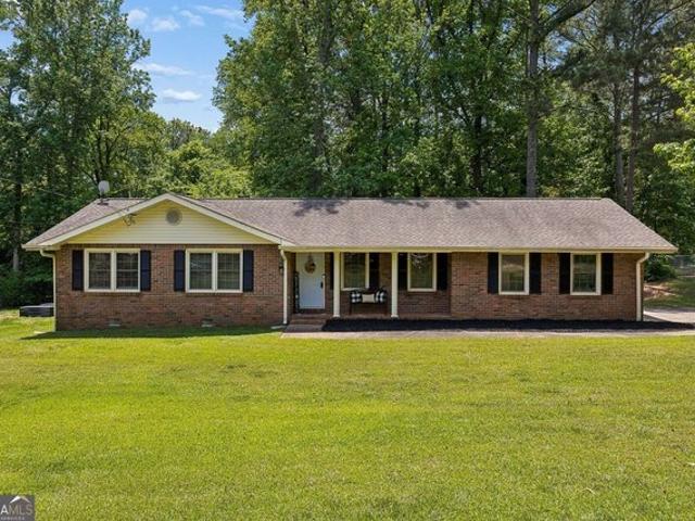 296 Holloway Dr, Canton, GA 30115