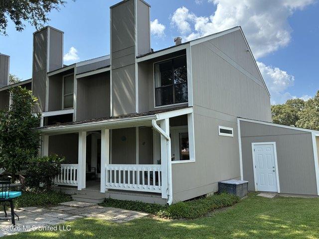 296 Highpoint Dr, Diamondhead, MS 39525