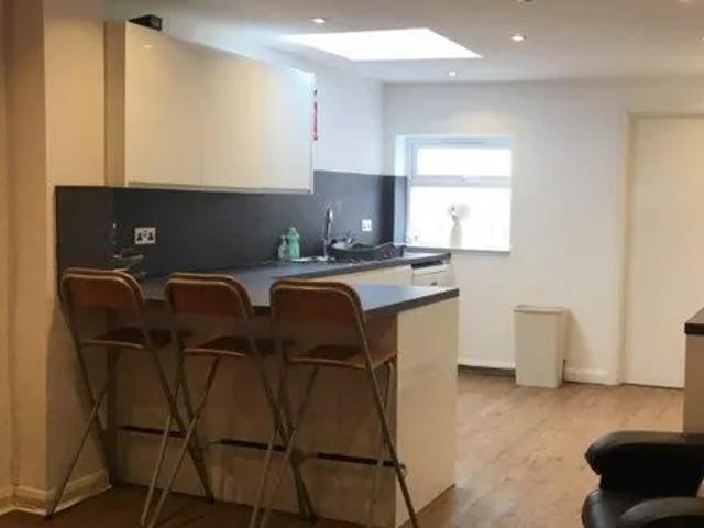 296 Hubert Road, Stirchley, B29 6EP, United Kingdom | Room for rent #116538394 | Rentberry