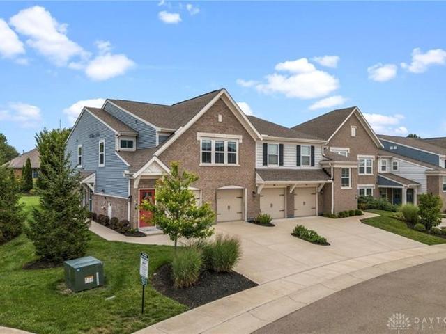 296 Old Pond Rd, Springboro, OH 45066