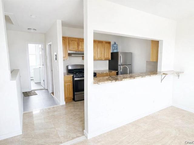 296 Mill Street 3
