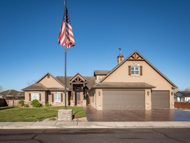 296 S 1075 W, Parowan, UT 84761