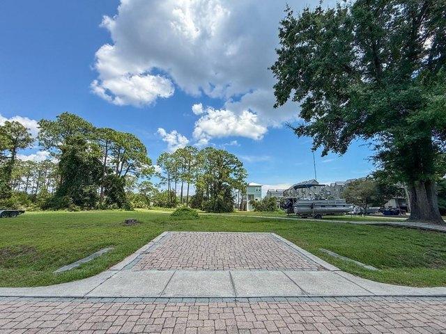 296 Sandalwood Trc, Carrabelle, FL 32322