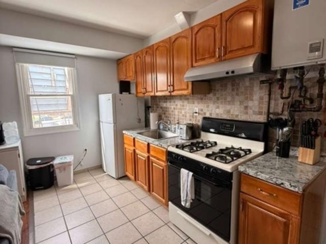 296 Passaic St # 3