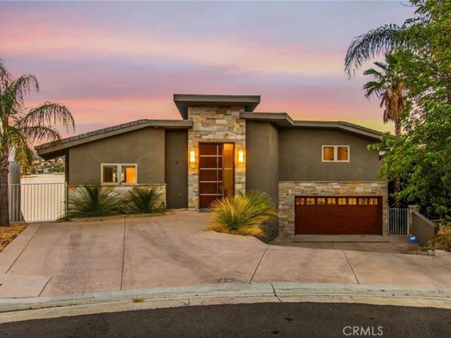 29743 Buggywhip Ct, Canyon Lake, CA 92587