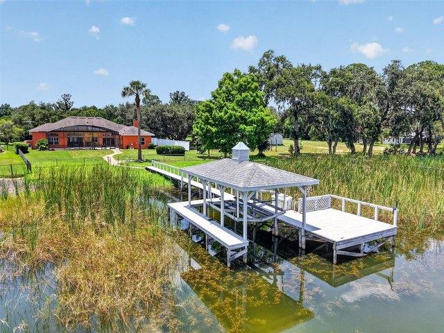 29742 Squirrel Point Rd, Tavares, FL 32778