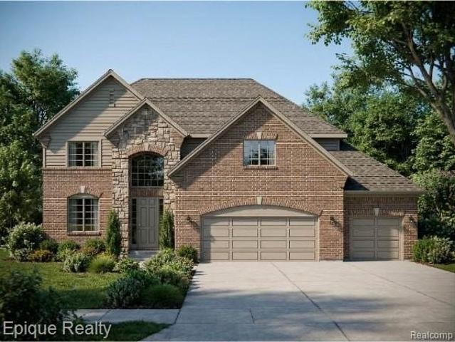 29745 Red Fox Ln, Chesterfield Township, MI 48047