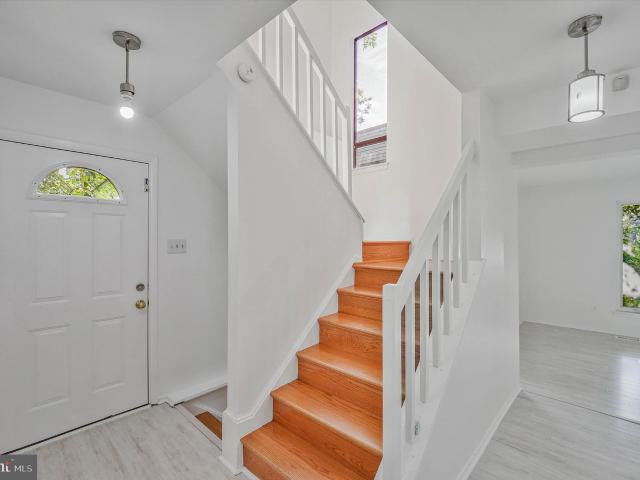 2974 Borge St, Oakton, VA 22124 | MLS #VAFX2306 | Compass