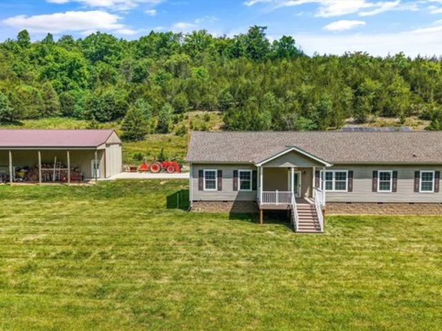 2974 Stoney Gap Rd, Sneedville, TN 37869