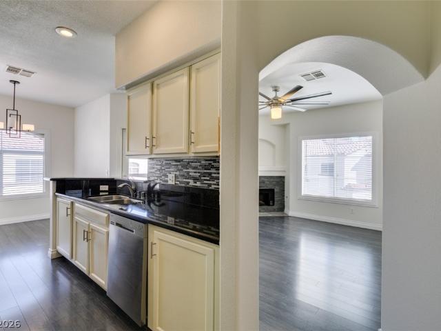 2975 Bluegrass Ln, Unit 1324, Henderson, NV 89074 | MLS #2767 | Compass