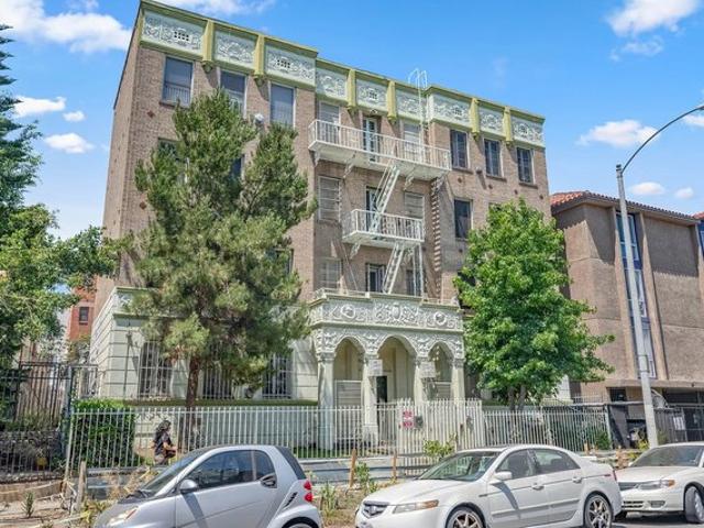 2975 Leeward Ave, Los Angeles, CA 90005