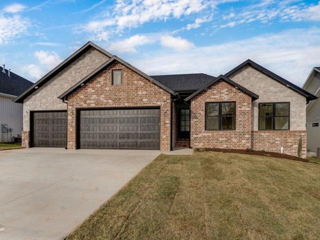 2975 W Marty St, Springfield, MO 65810