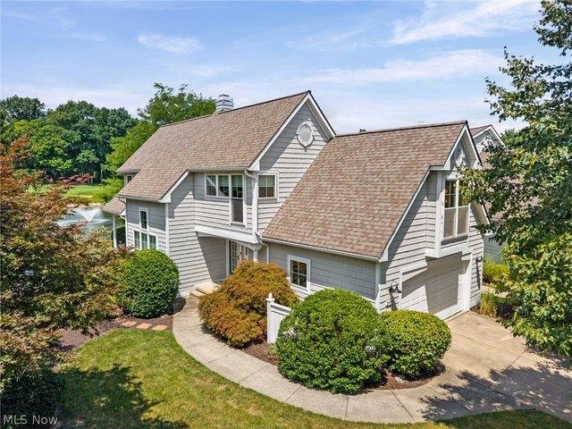 2975 Waterford Dr, Twinsburg, OH 44087