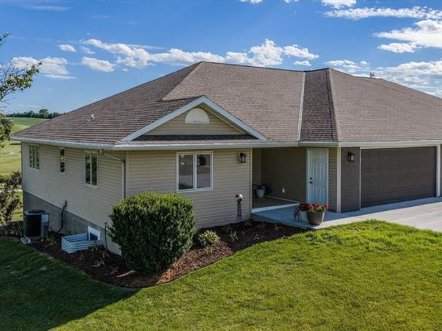 2976 Par Trl Apt B, Woodbine, IA 51579