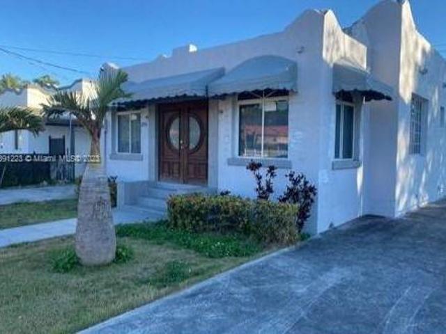2976 16th St SW, Miami, FL 33145